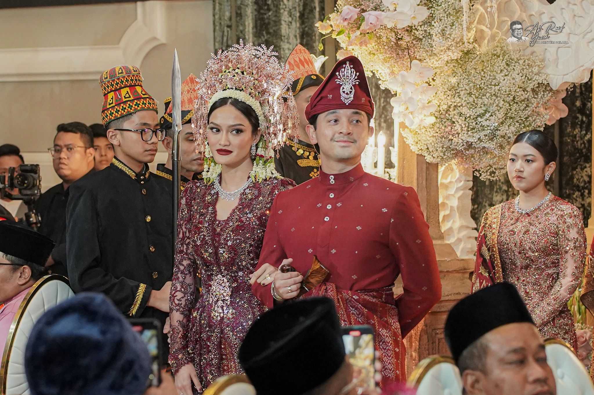 Tradisi Nusantara Warnai Resepsi Diraja Tengku Iskandar dan Tengku ...